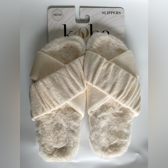 Kooba | Shoes | Nwt Kooba Cream Open Toed Slippers Size Medium 62712 ...